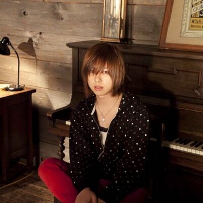 yuiがFLOWER FLOWERフラワーを結成した理由？メンバーは誰？ | キニナル ヒトコトモノ